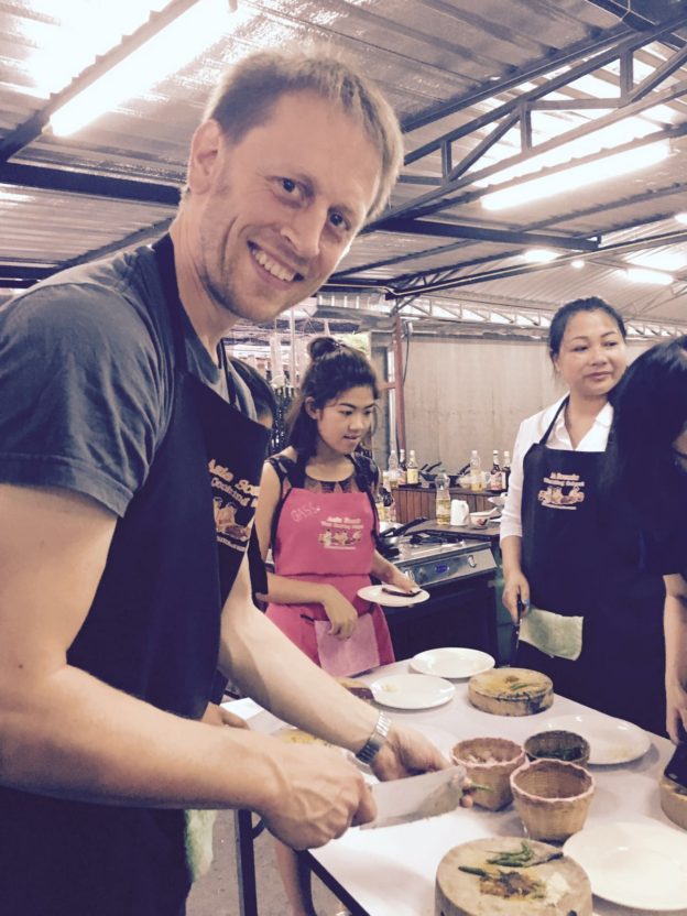 378. Holiday in Thailand (Part 2) | Luke’s ENGLISH Podcast