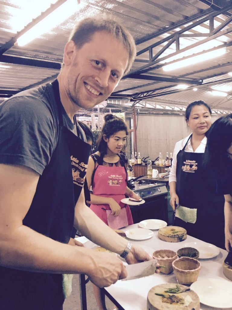 378. Holiday in Thailand (Part 2) | Luke’s ENGLISH Podcast